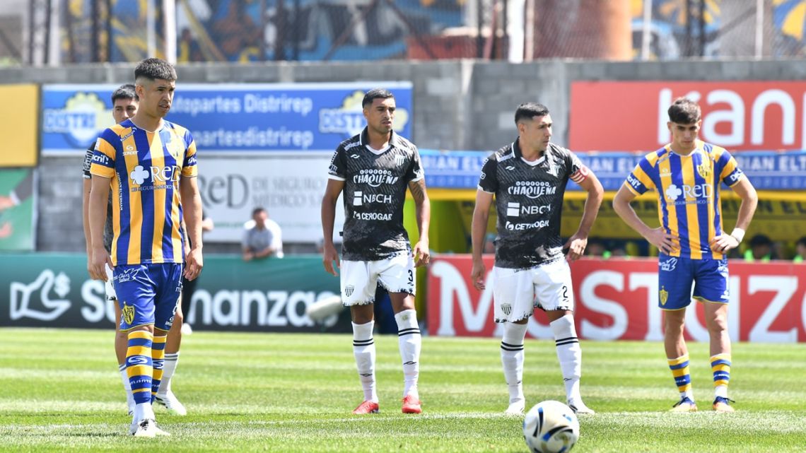 Atlanta goleó a Chaco For Ever y se metió a los cuartos de final del ...