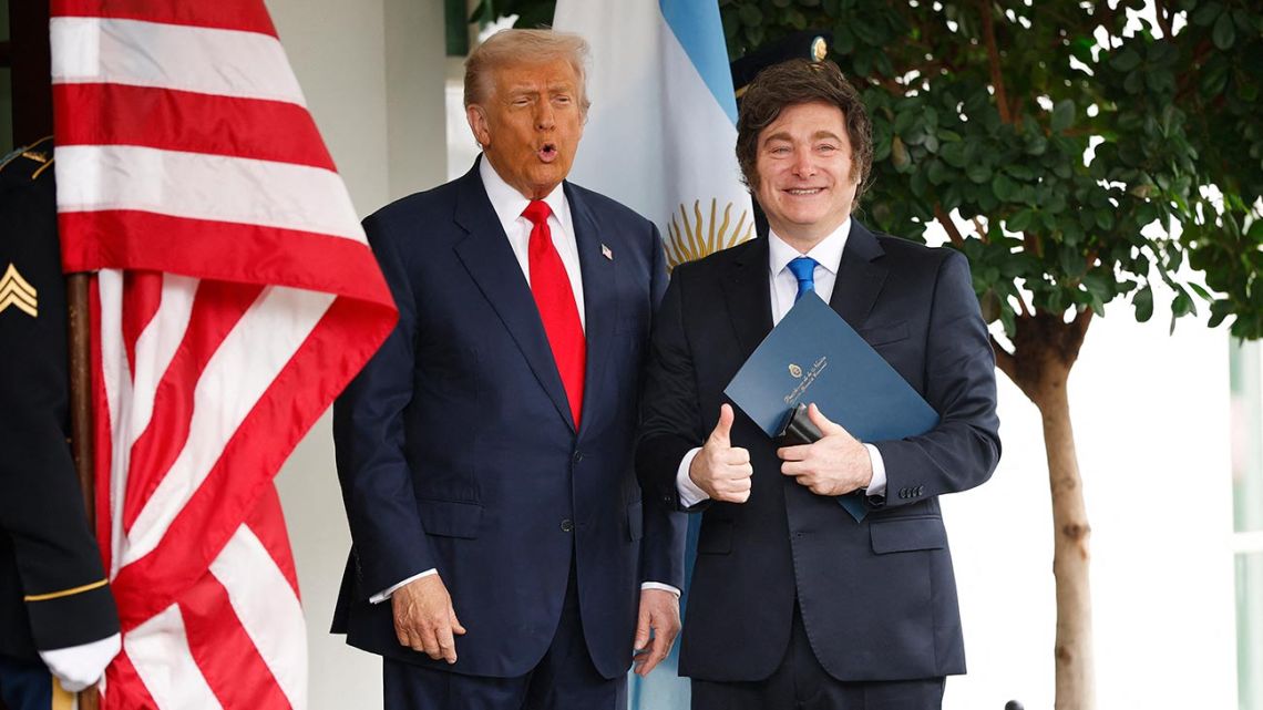 Trump recibió a Milei y advirtió sobre una eventual derrota del ...