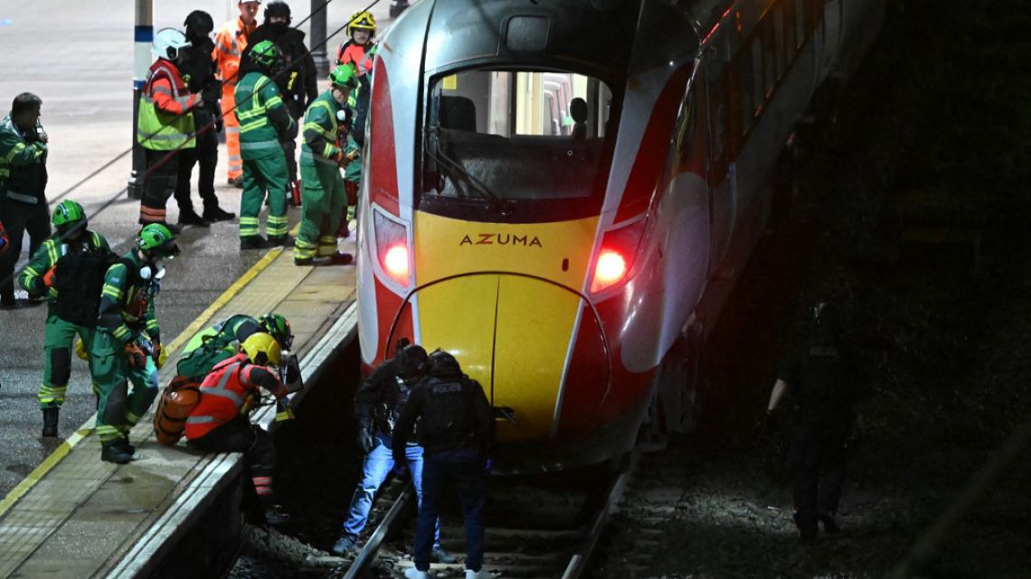 Attaque d'un train anglais : "Il y avait du sang partout, certains ont ...