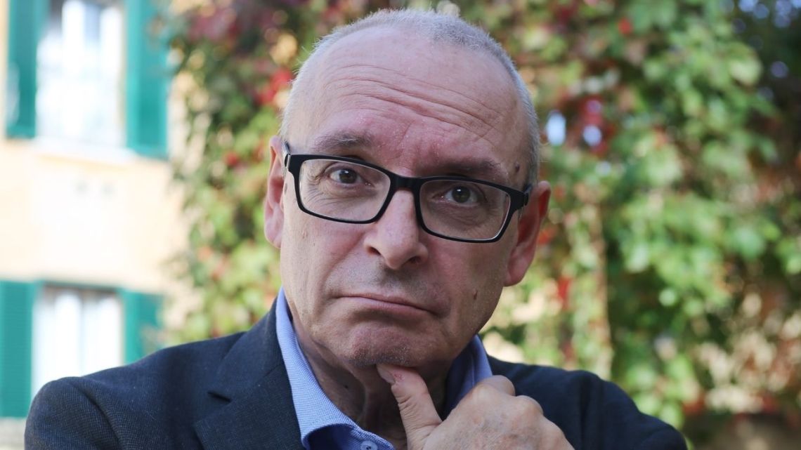 Loris Zanatta: “Para el relato mesiánico de Milei la decadencia ...