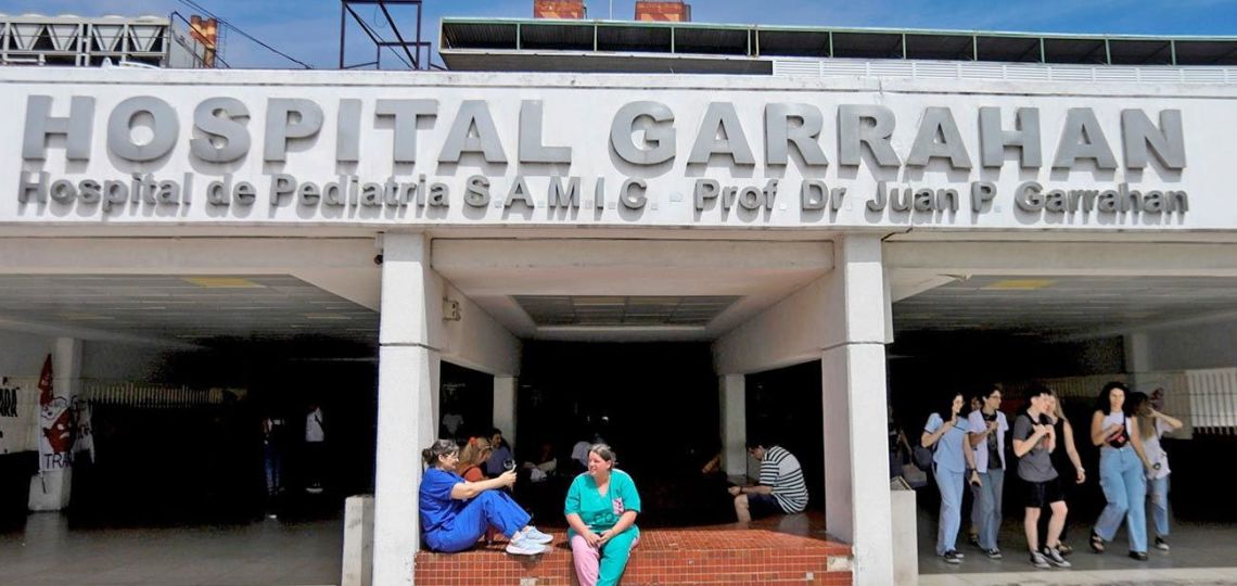 Garrahan hospital workers secure 61% pay rise after months of protests ...