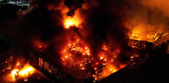 More than 20 injured as huge explosions rock Ezeiza industrial park ...