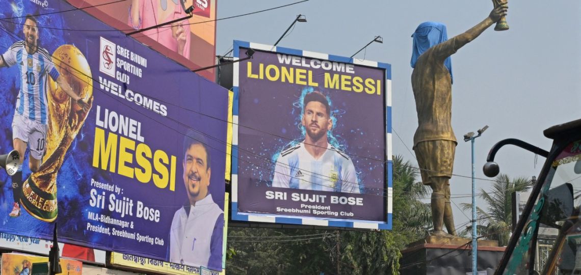 Messi to unveil 21-metre statue of himself on India 'GOAT' tour ...
