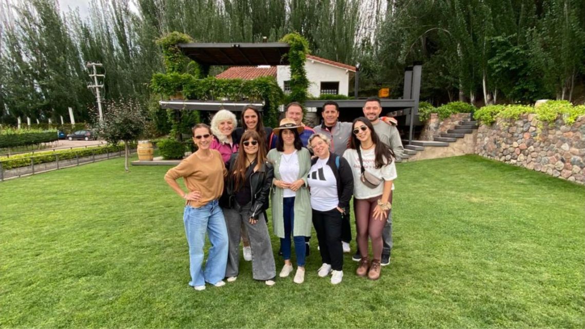 Mi primer viaje grupal a Mendoza con Explora Vinos | Caras