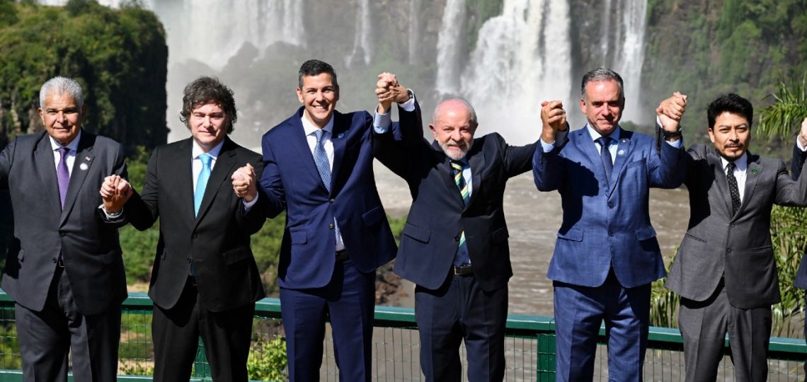 Lula, Milei clash over Venezuela at Mercosur summit | Buenos Aires Times