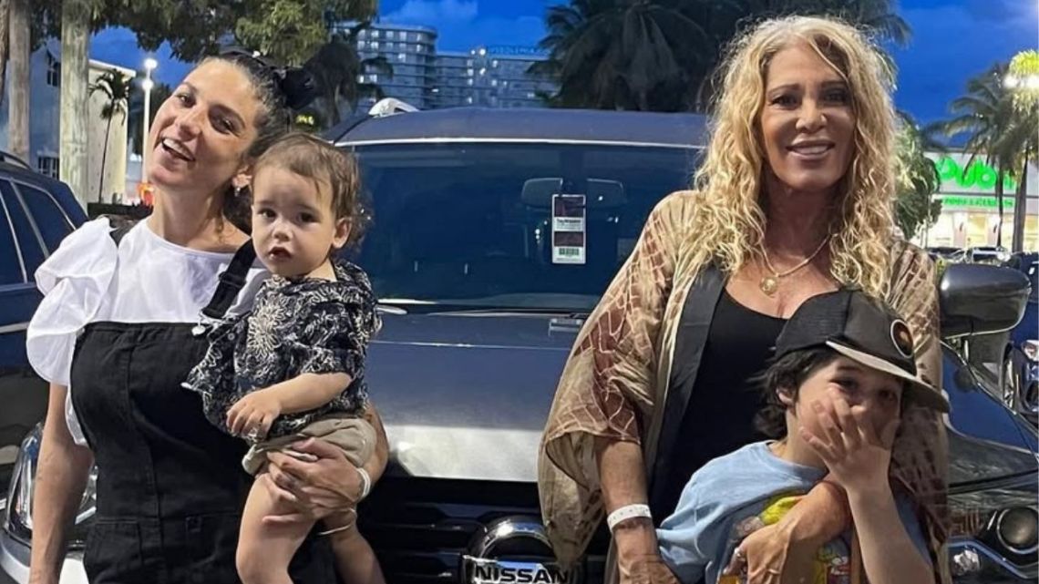 Tras el conflicto de sus hijos, Reina Reech pasó la tarde con Juana ...