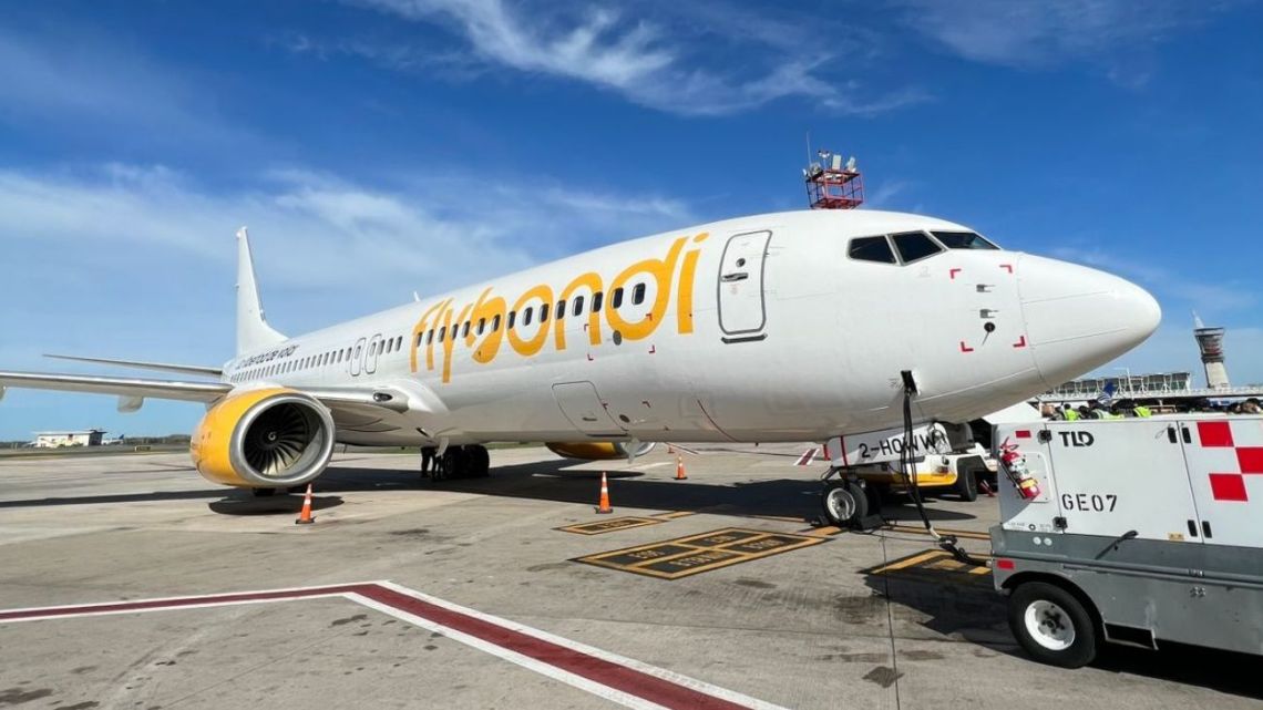 El dueño de Flybondi compró OCA y acelera un plan para competir con ...