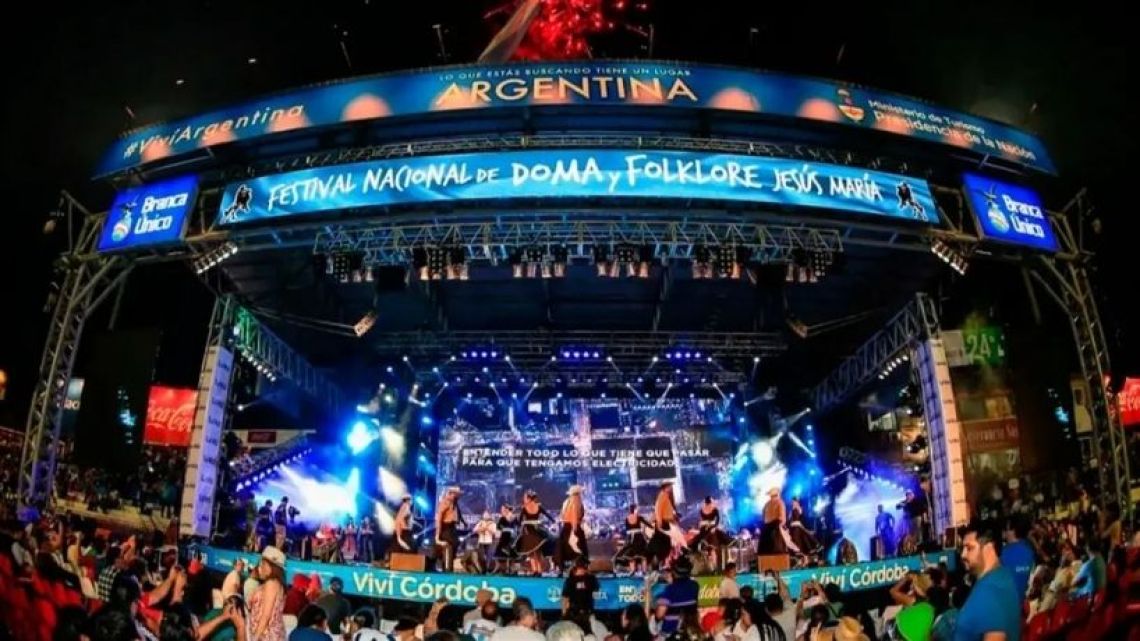 Jesús María reprogramó la quinta noche del festival por la lluvia: qué ...