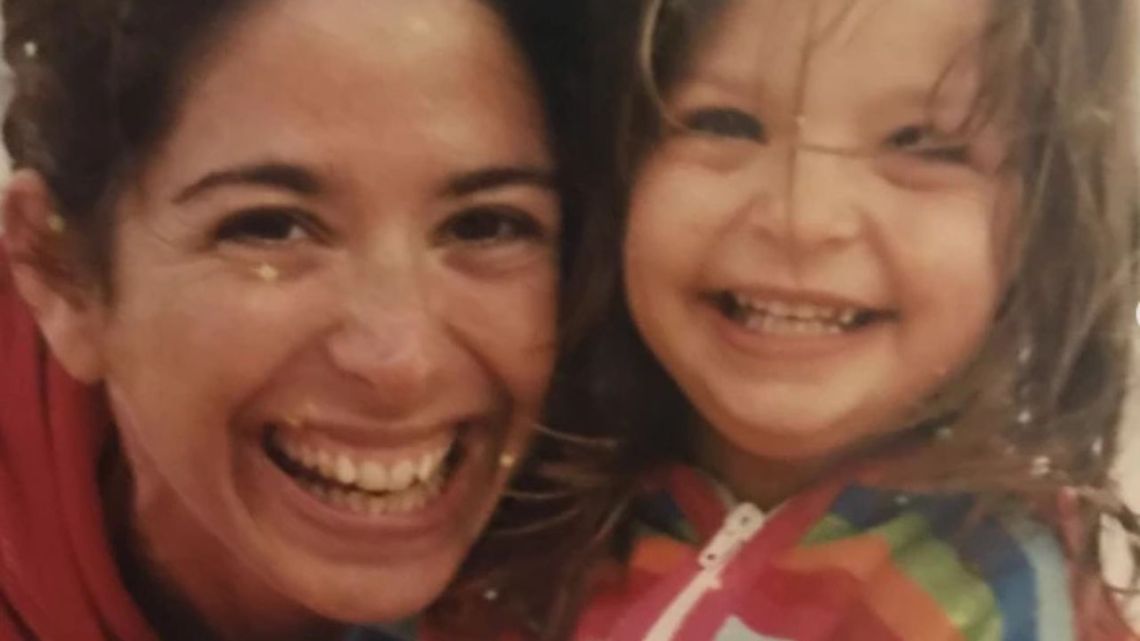 Así está hoy Mora, la hija de Laura Novoa, a los 25 años: heredó el ...