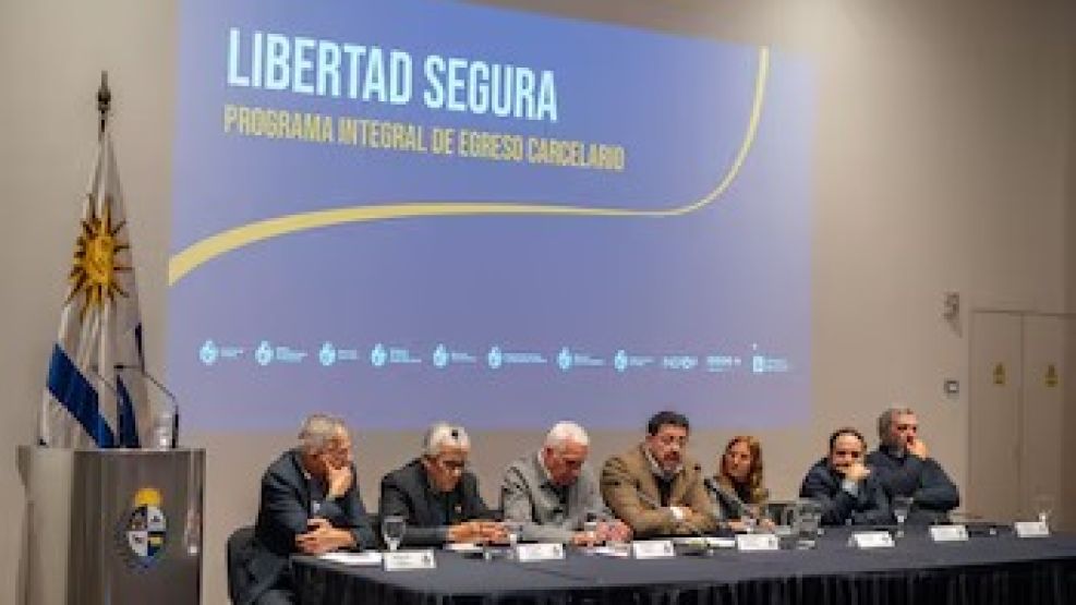 Uruguay: en qué consiste el proyecto que busca que los presos trabajen ...